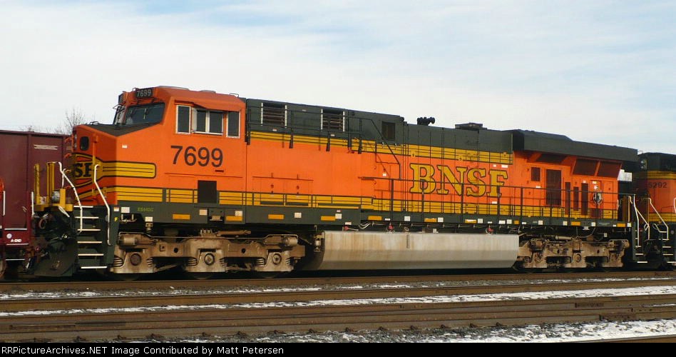 BNSF 7699